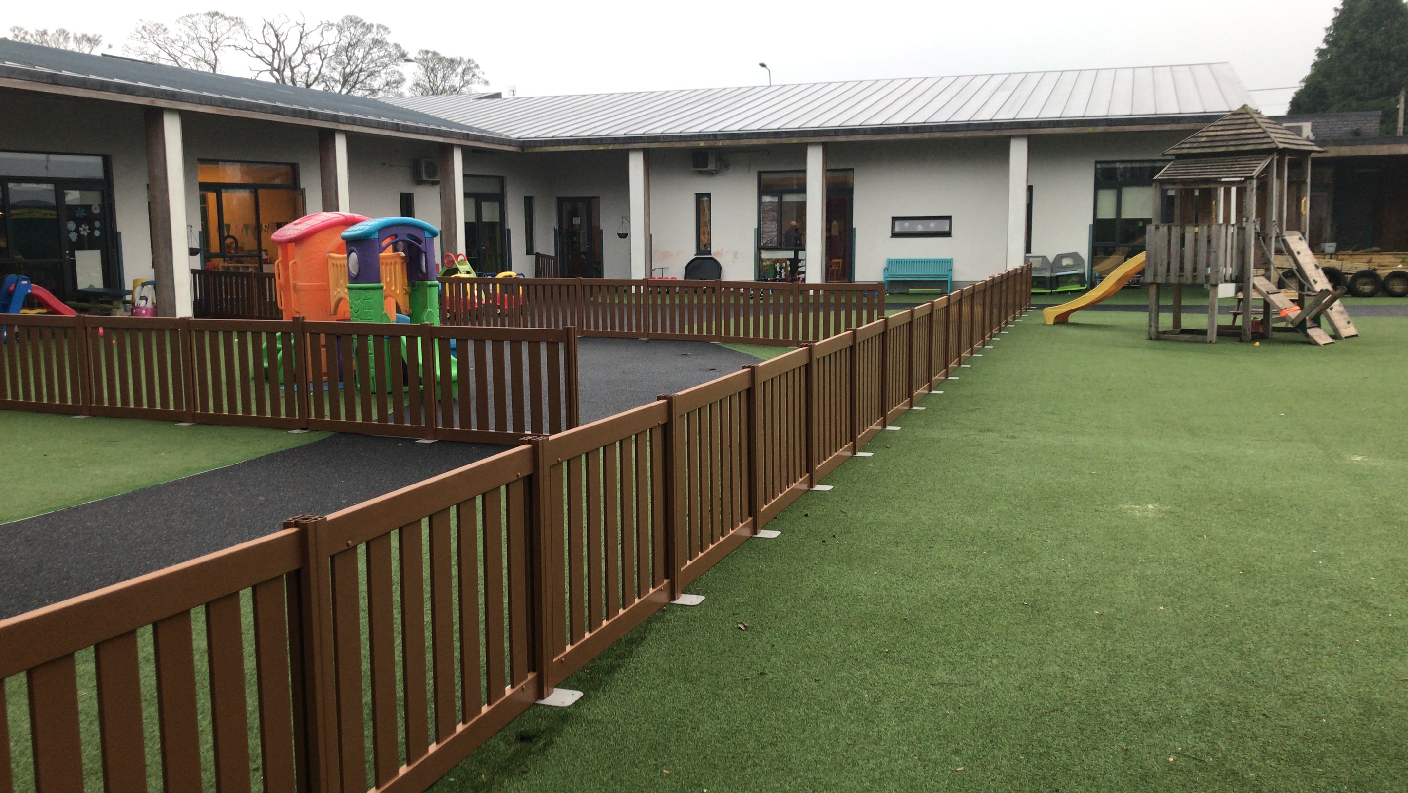 Children & Toddler Outdoor Play Area Fencing | Tekplas