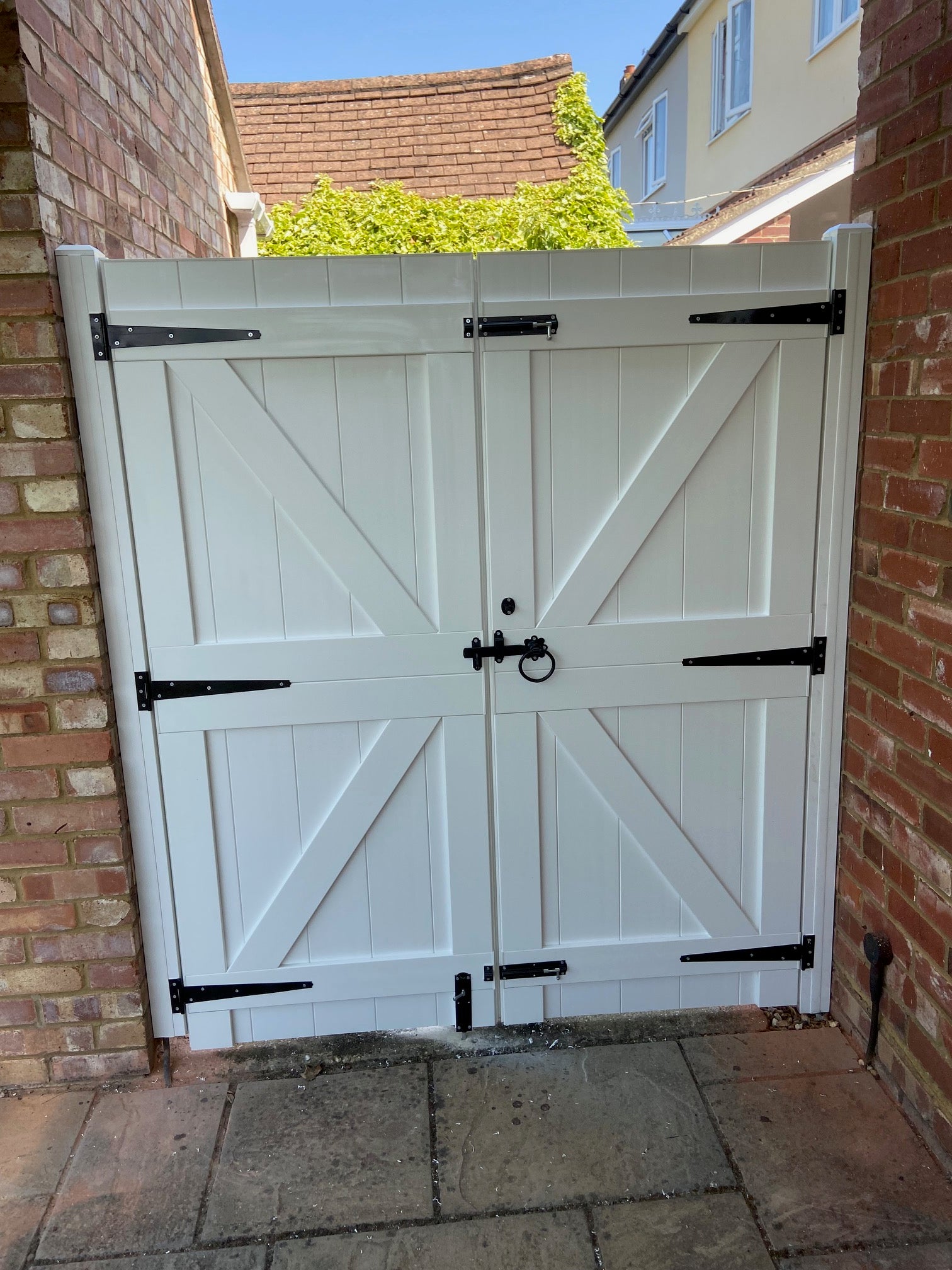 PVC Double Gates for Driveways and Gardens | W: 1500 - 2000mm, H: 1800 ...