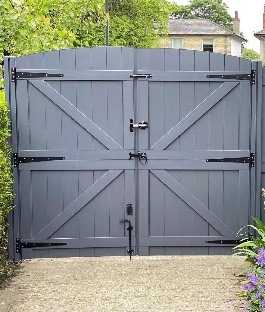 PVC Plastic Side Gate | W: 1201 - 1400mm, H: 1800mm | Arched Top – Tekplas