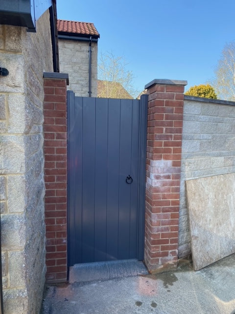 PVC Plastic Side Gate | W: 600 - 900mm, H: 1800mm | Flat Top – Tekplas
